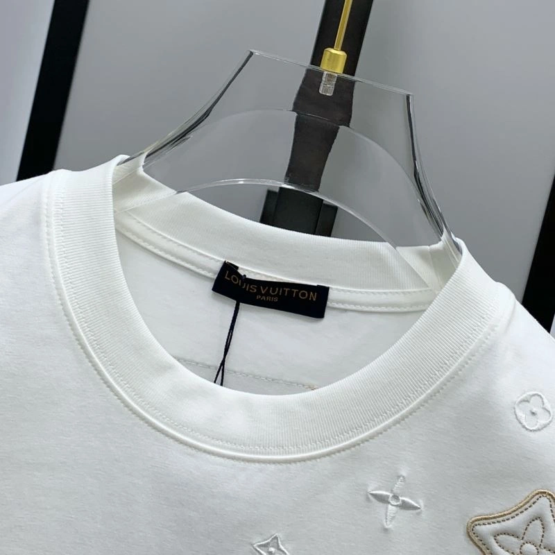 High accuracy Louis Vuitton T-Shirts