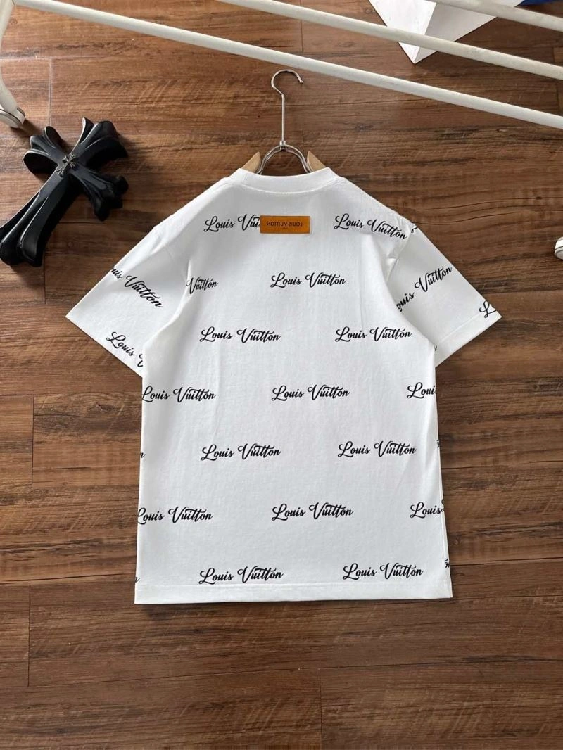 Accurate model Louis Vuitton T-Shirts