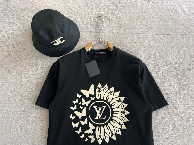 Bargain Louis Vuitton T-Shirts
