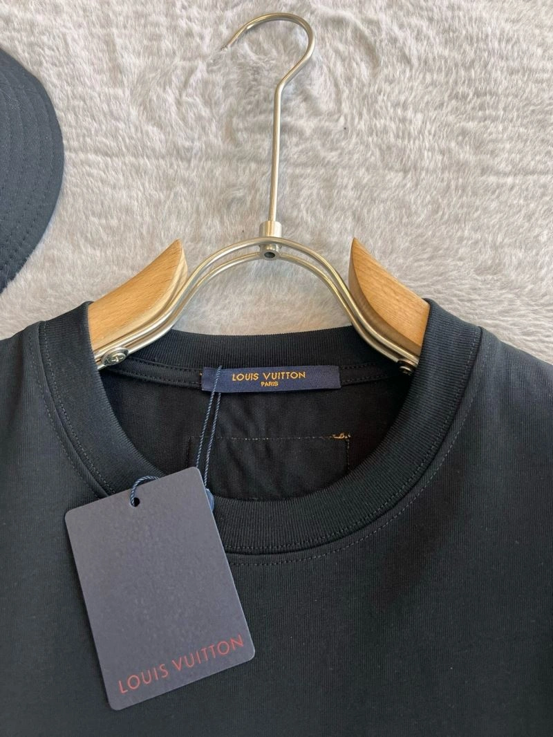 Bargain Louis Vuitton T-Shirts