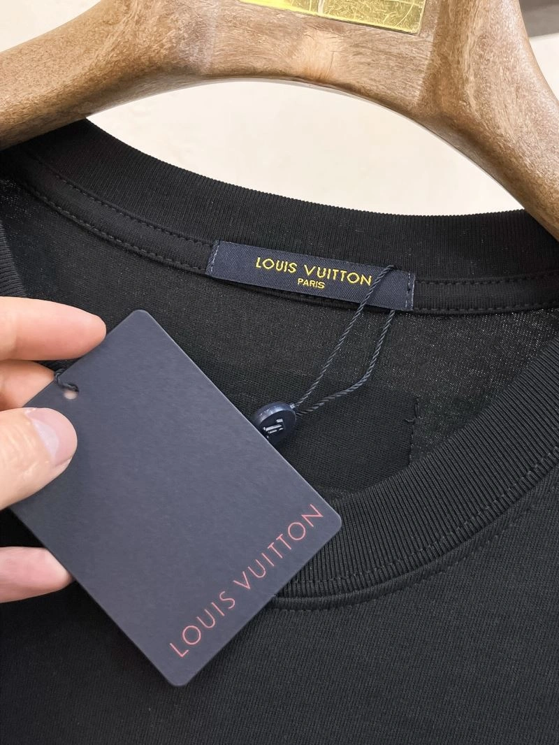 Low-cost Louis Vuitton T-Shirts