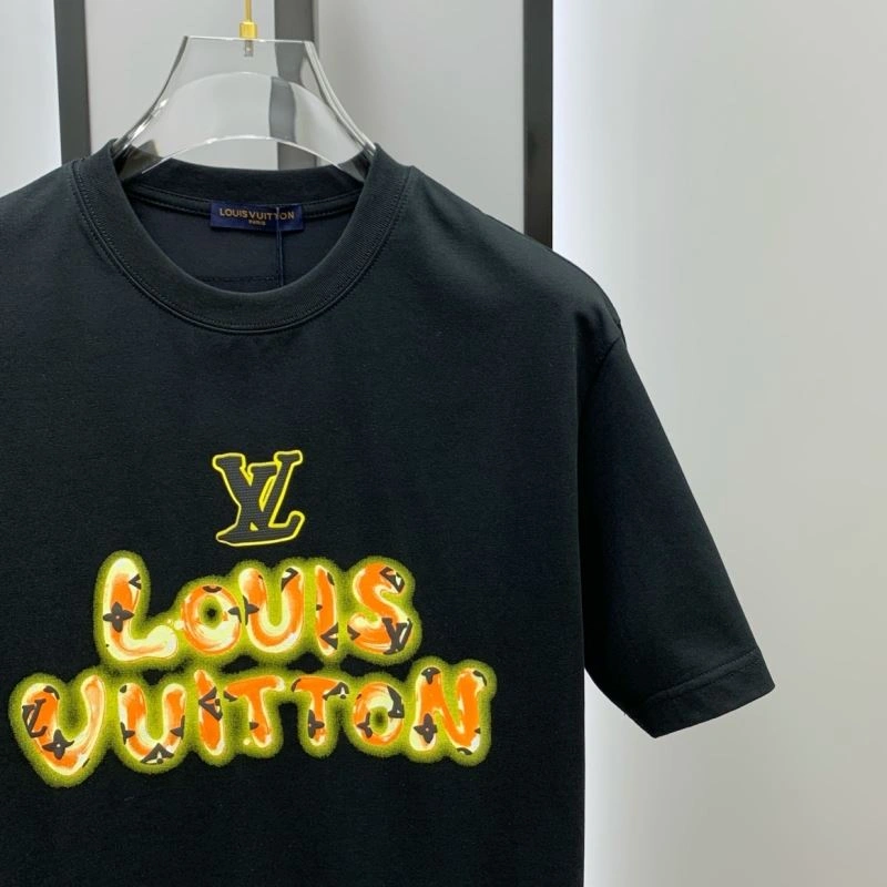 Top match Louis Vuitton T-Shirts