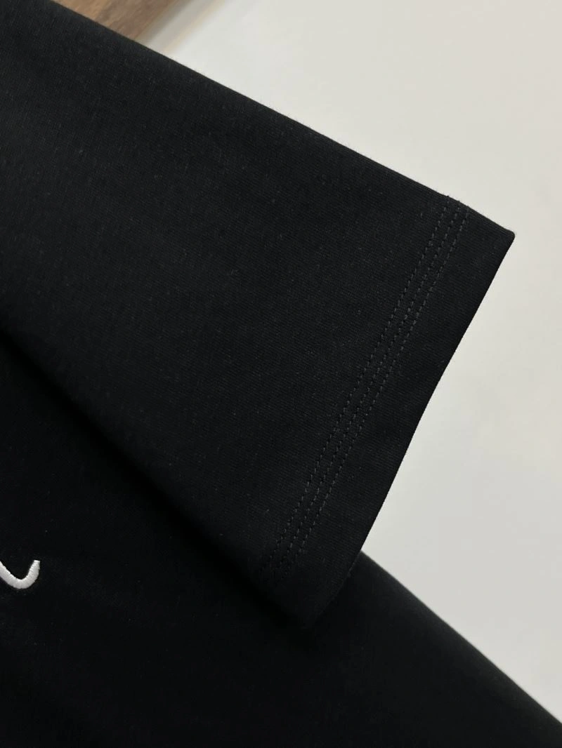 Inexpensive Louis Vuitton T-Shirts