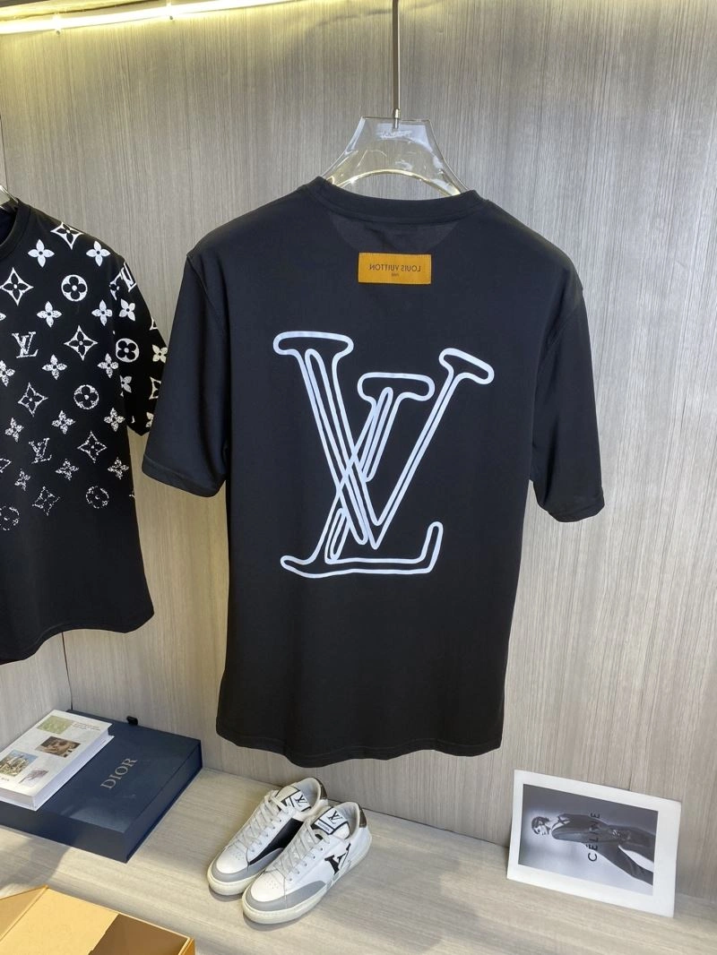 Bargain Louis Vuitton T-Shirts