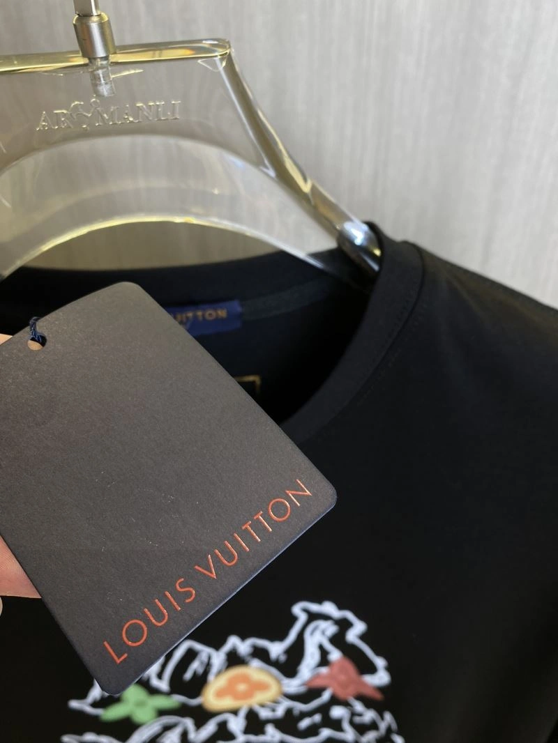 Bargain Louis Vuitton T-Shirts