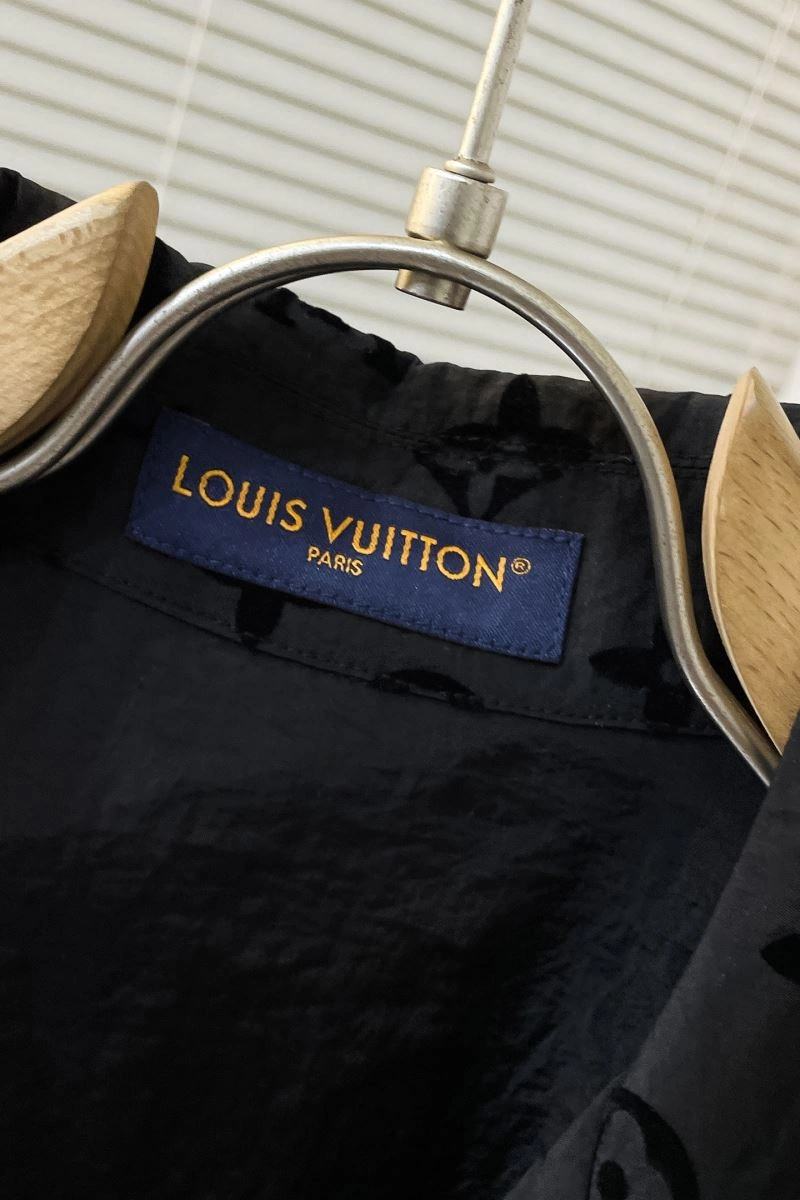 High accuracy Louis Vuitton T-Shirts