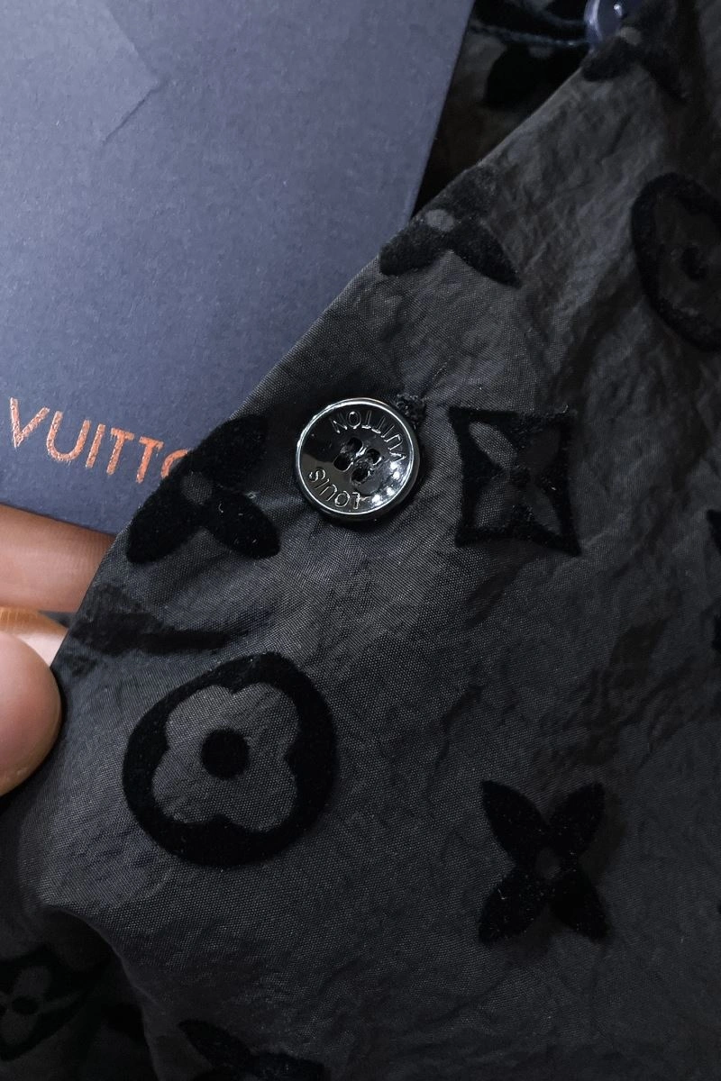 High accuracy Louis Vuitton T-Shirts