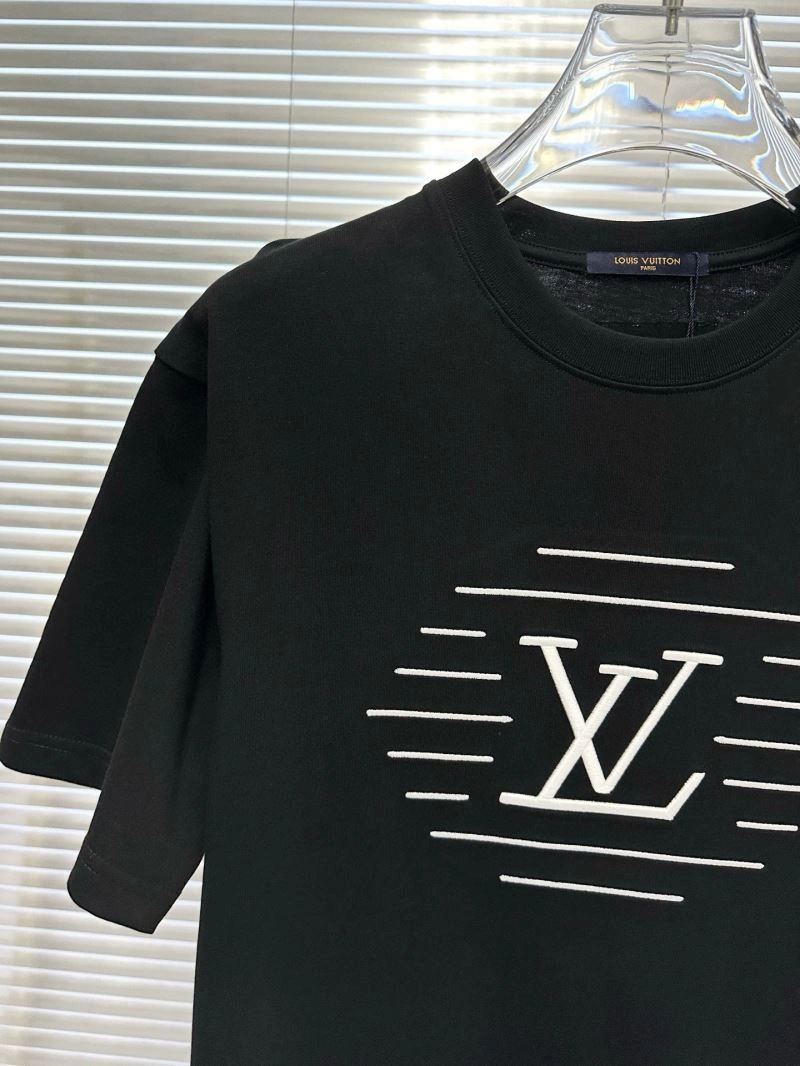 High accuracy Louis Vuitton T-Shirts
