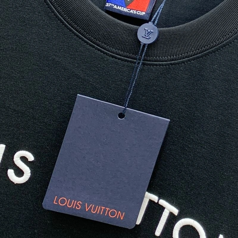 Low-cost Louis Vuitton T-Shirts