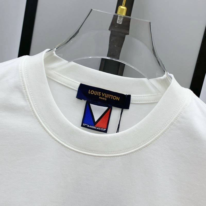 Top mirror Louis Vuitton T-Shirts
