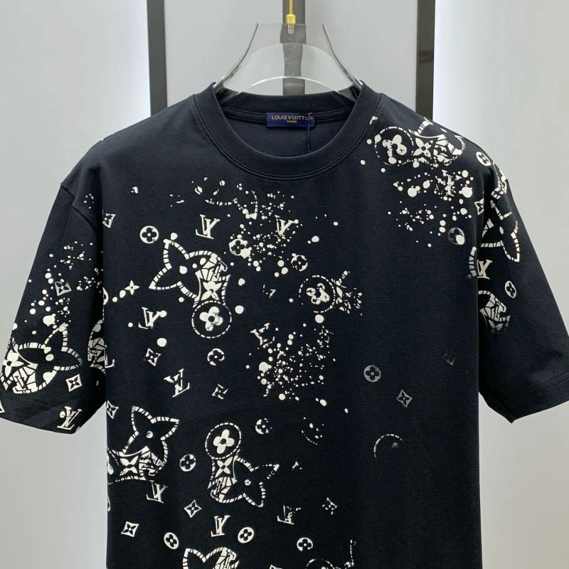 High accuracy Louis Vuitton T-Shirts