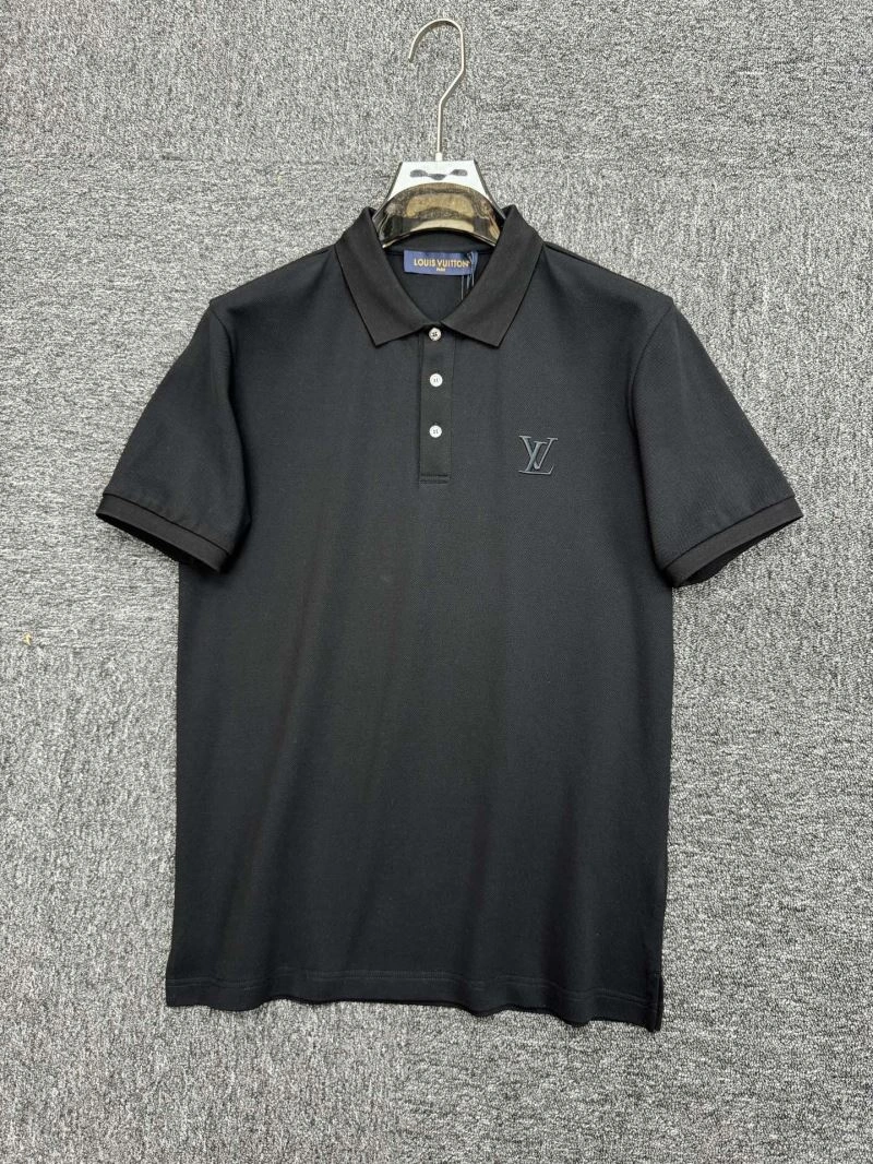 Accurate model Louis Vuitton T-Shirts