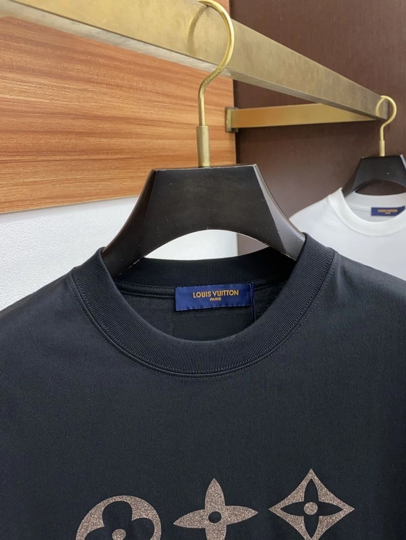 Top match Louis Vuitton T-Shirts