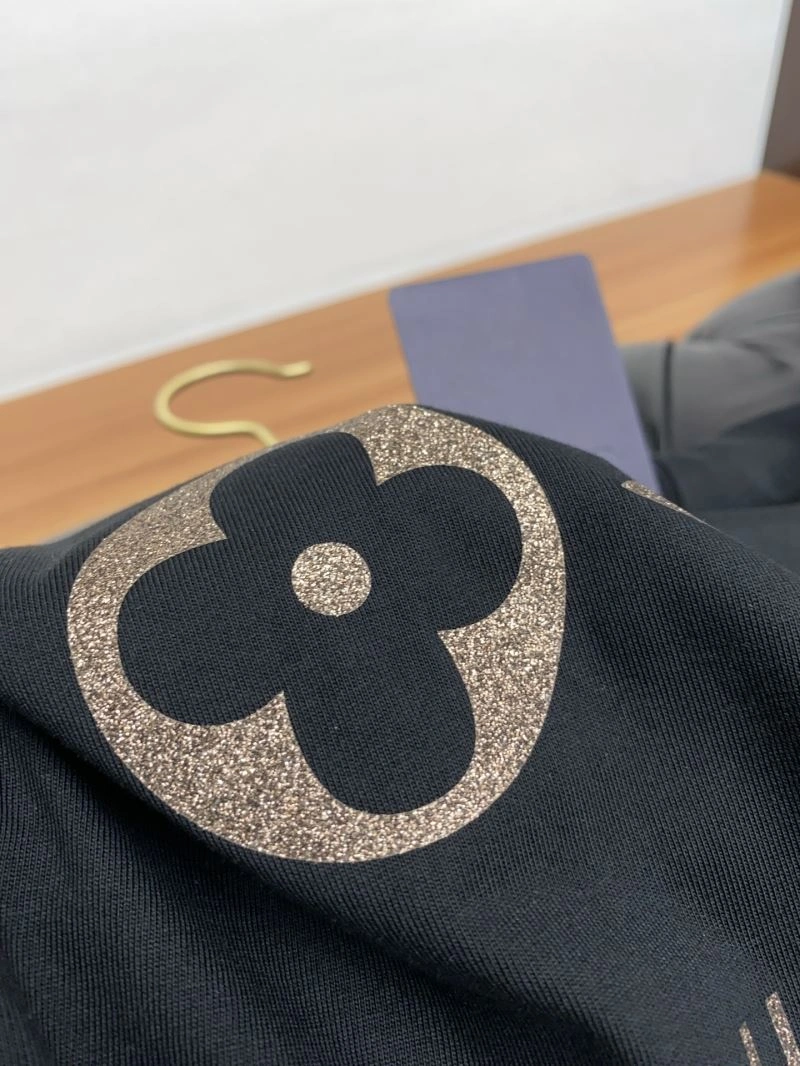 Top match Louis Vuitton T-Shirts