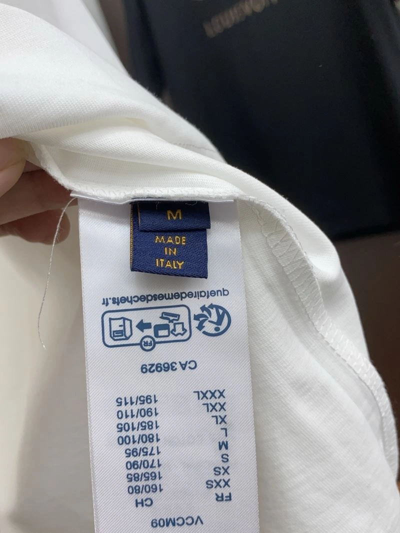 Inexpensive Louis Vuitton T-Shirts