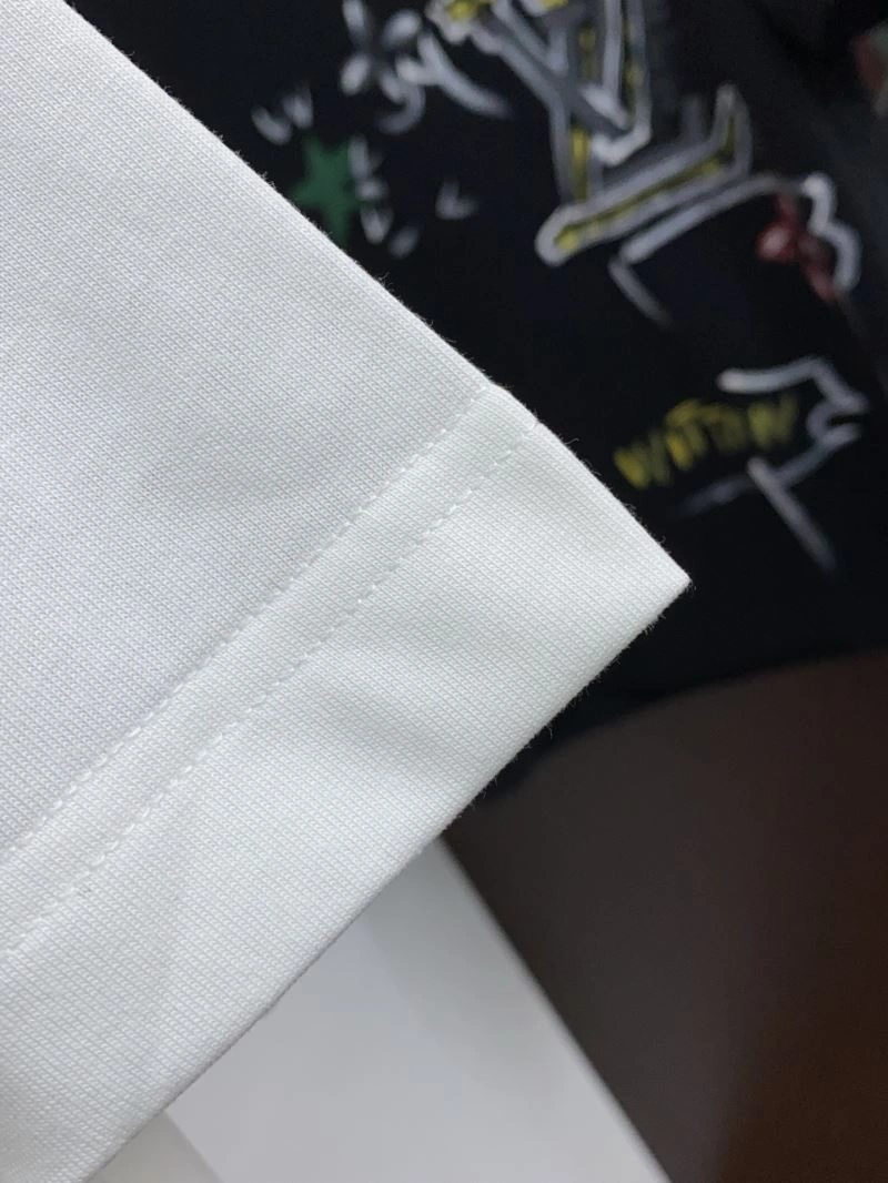 Top mirror Louis Vuitton T-Shirts