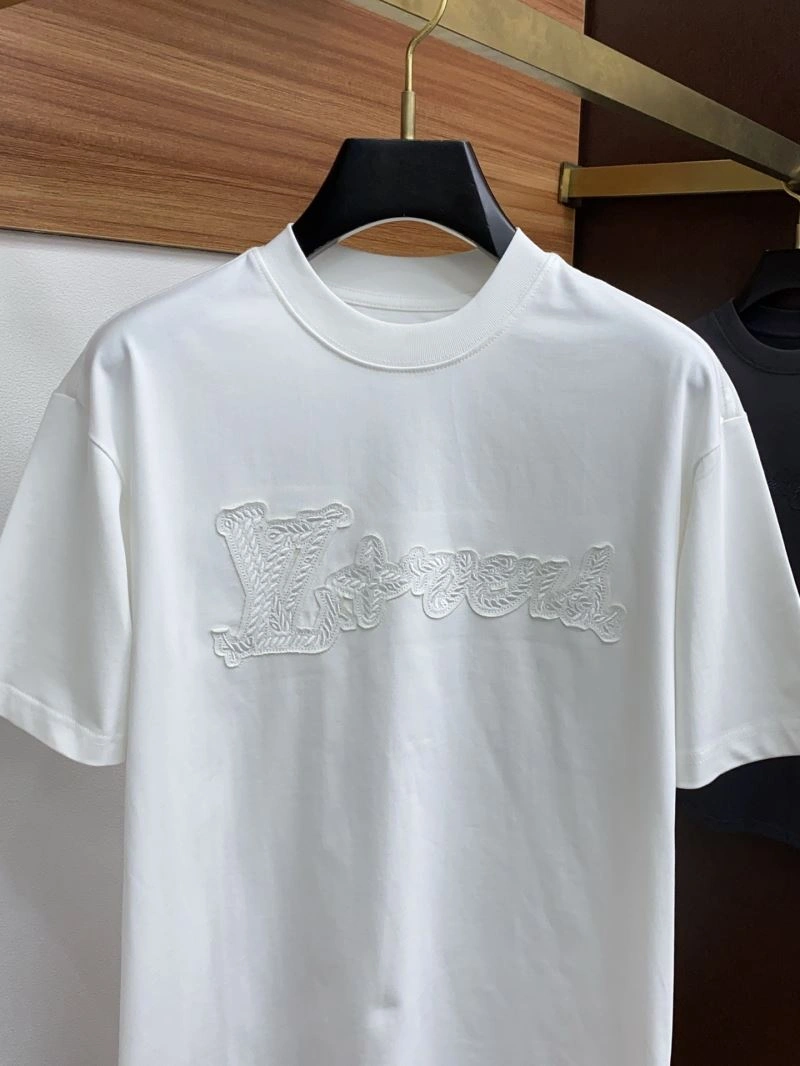 Bargain Louis Vuitton T-Shirts