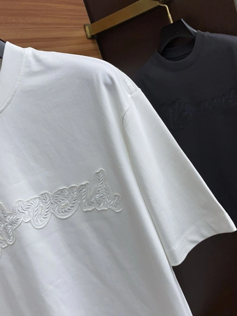 Bargain Louis Vuitton T-Shirts