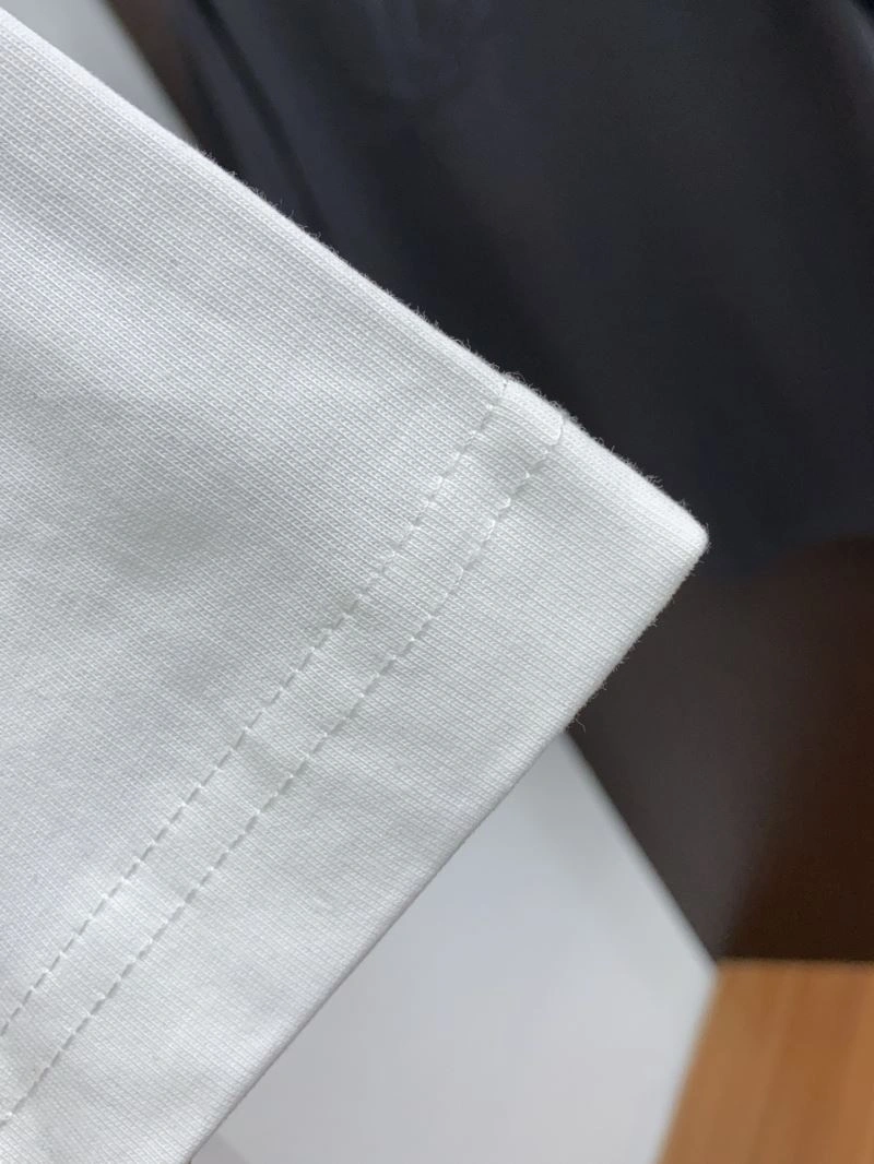 Bargain Louis Vuitton T-Shirts