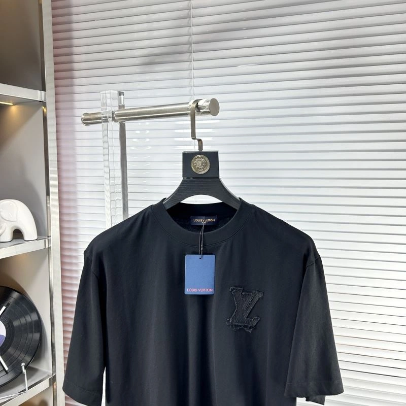 Factory-made Louis Vuitton T-Shirts