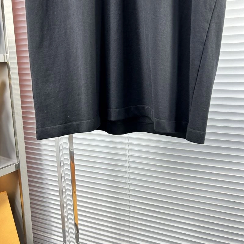 Factory-made Louis Vuitton T-Shirts