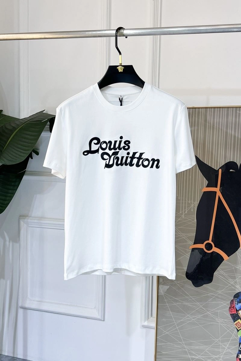 Precise copy Louis Vuitton T-Shirts