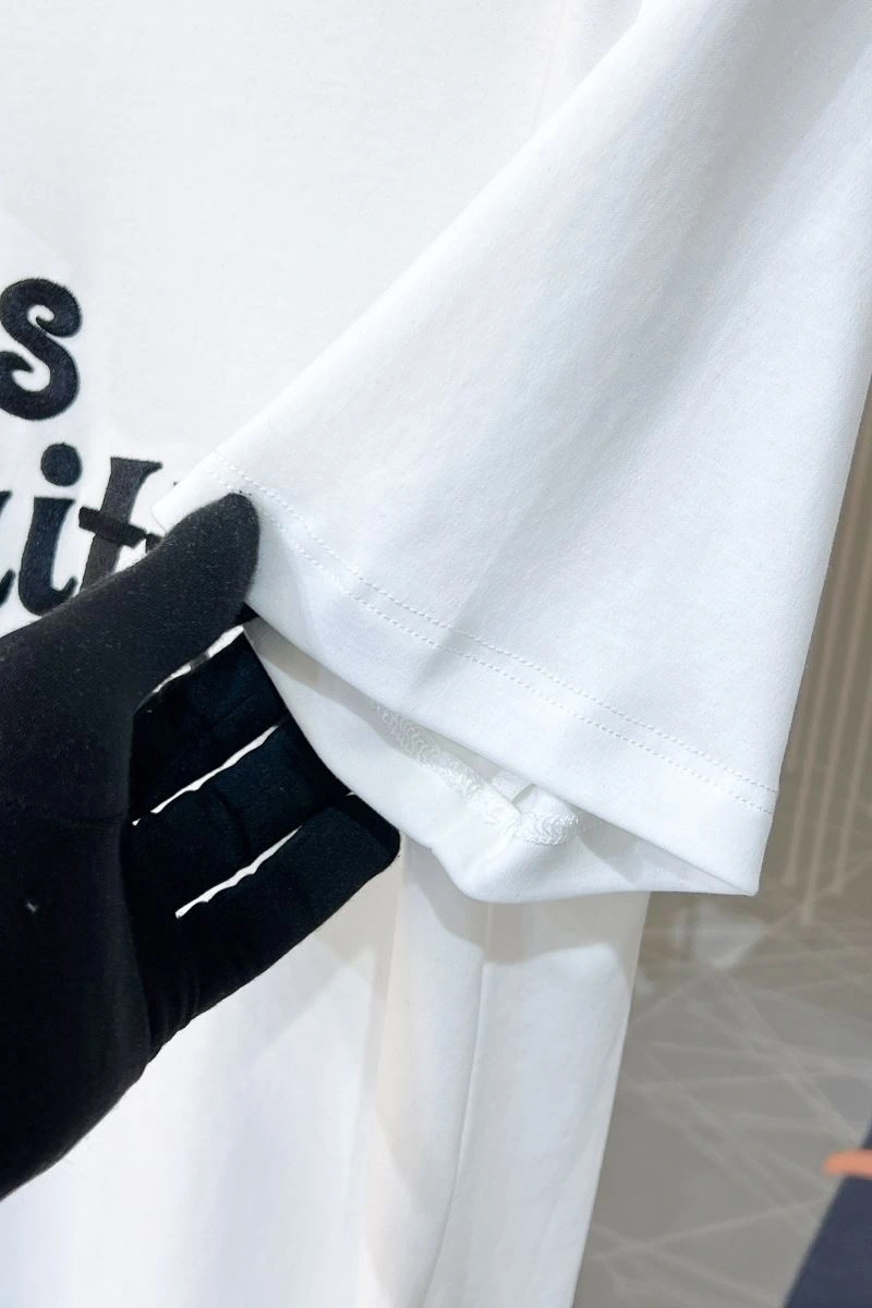 Precise copy Louis Vuitton T-Shirts