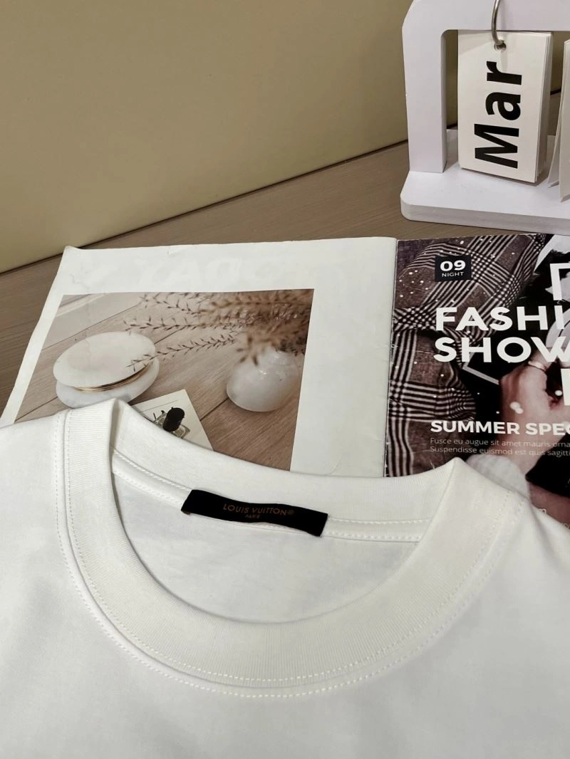 1:1 copy Louis Vuitton T-Shirts