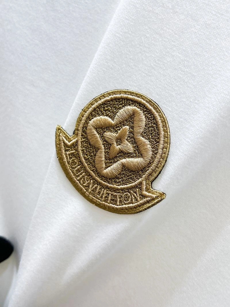 Exact replica Louis Vuitton T-Shirts