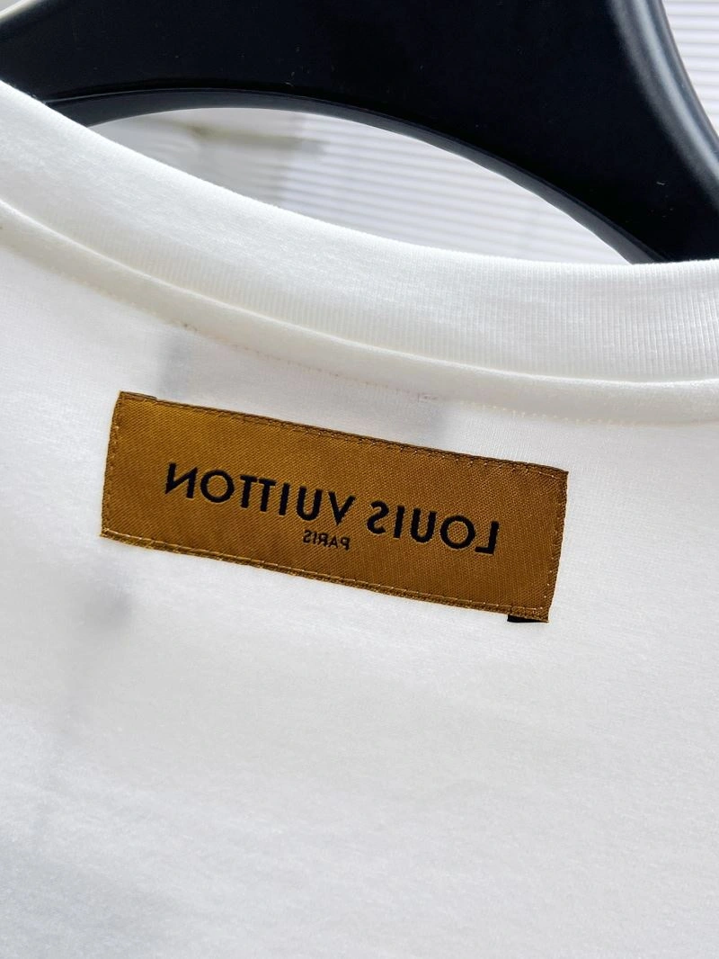 Exact replica Louis Vuitton T-Shirts