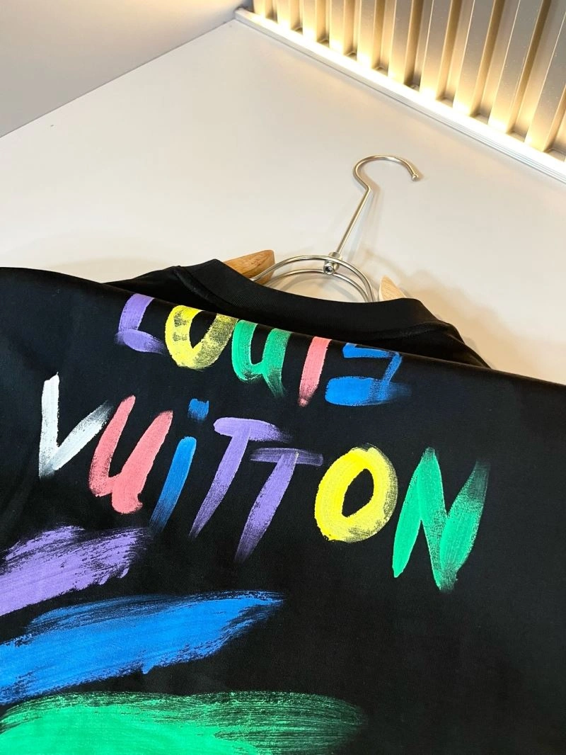 Low-cost Louis Vuitton T-Shirts