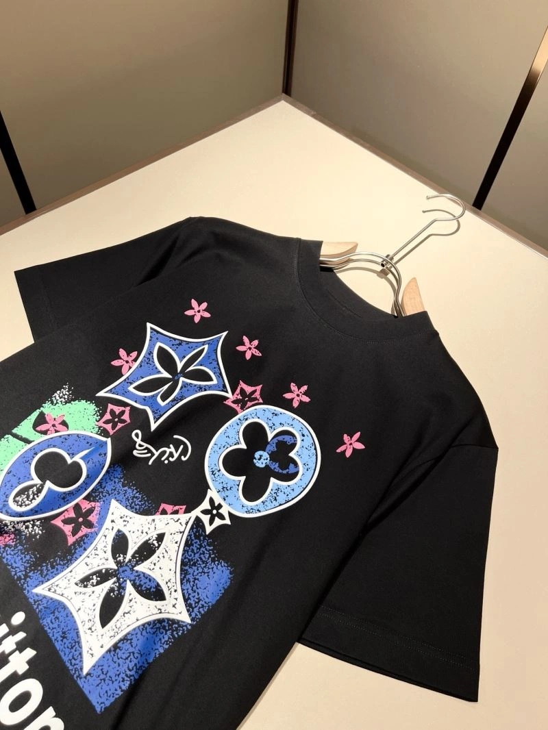 Bargain Louis Vuitton T-Shirts