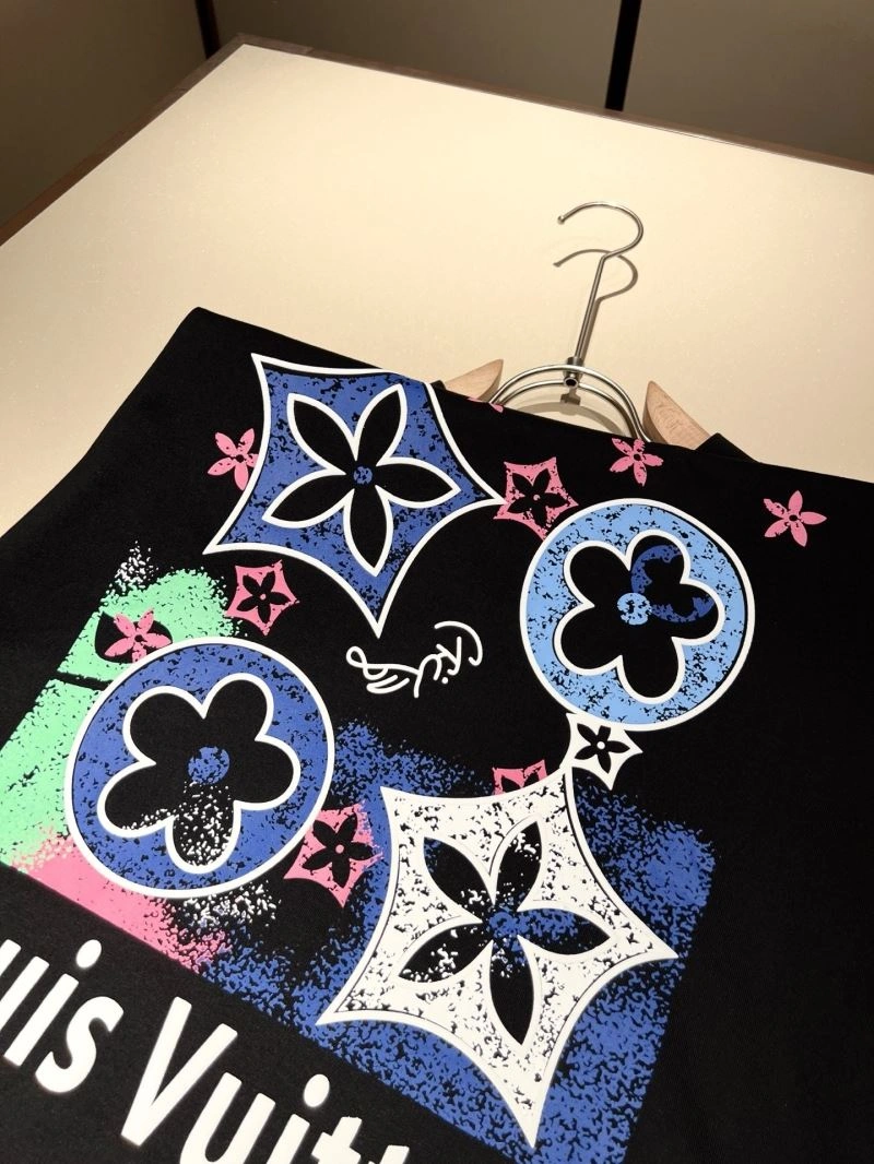 Bargain Louis Vuitton T-Shirts