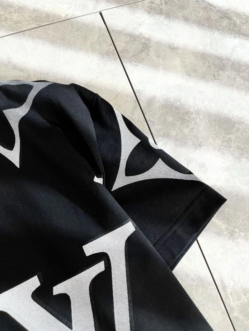 Inexpensive Louis Vuitton T-Shirts