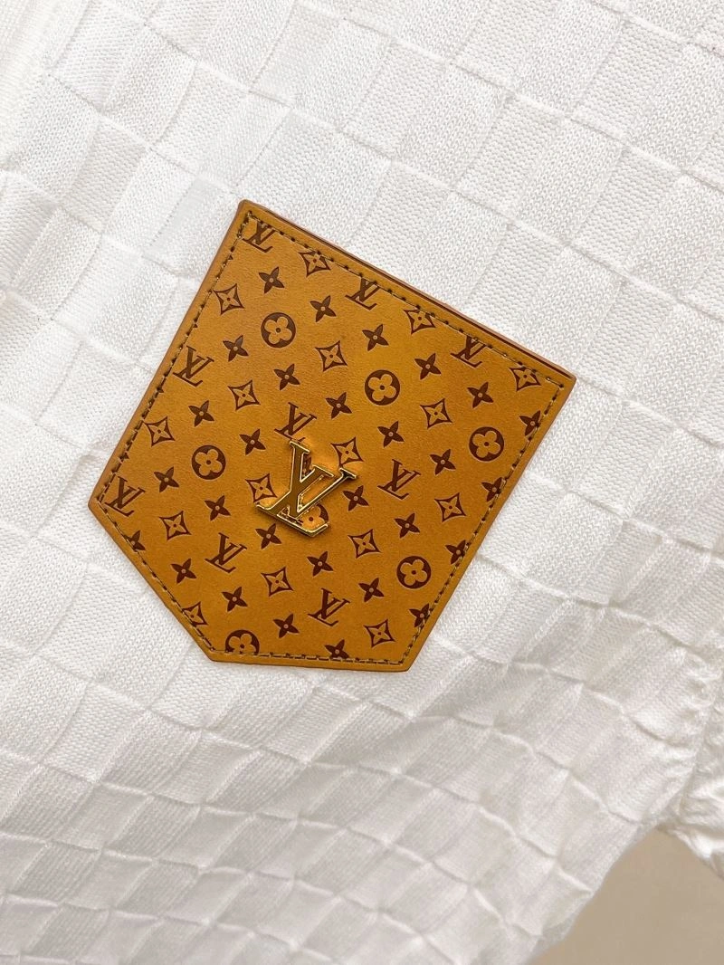 Exact replica Louis Vuitton T-Shirts