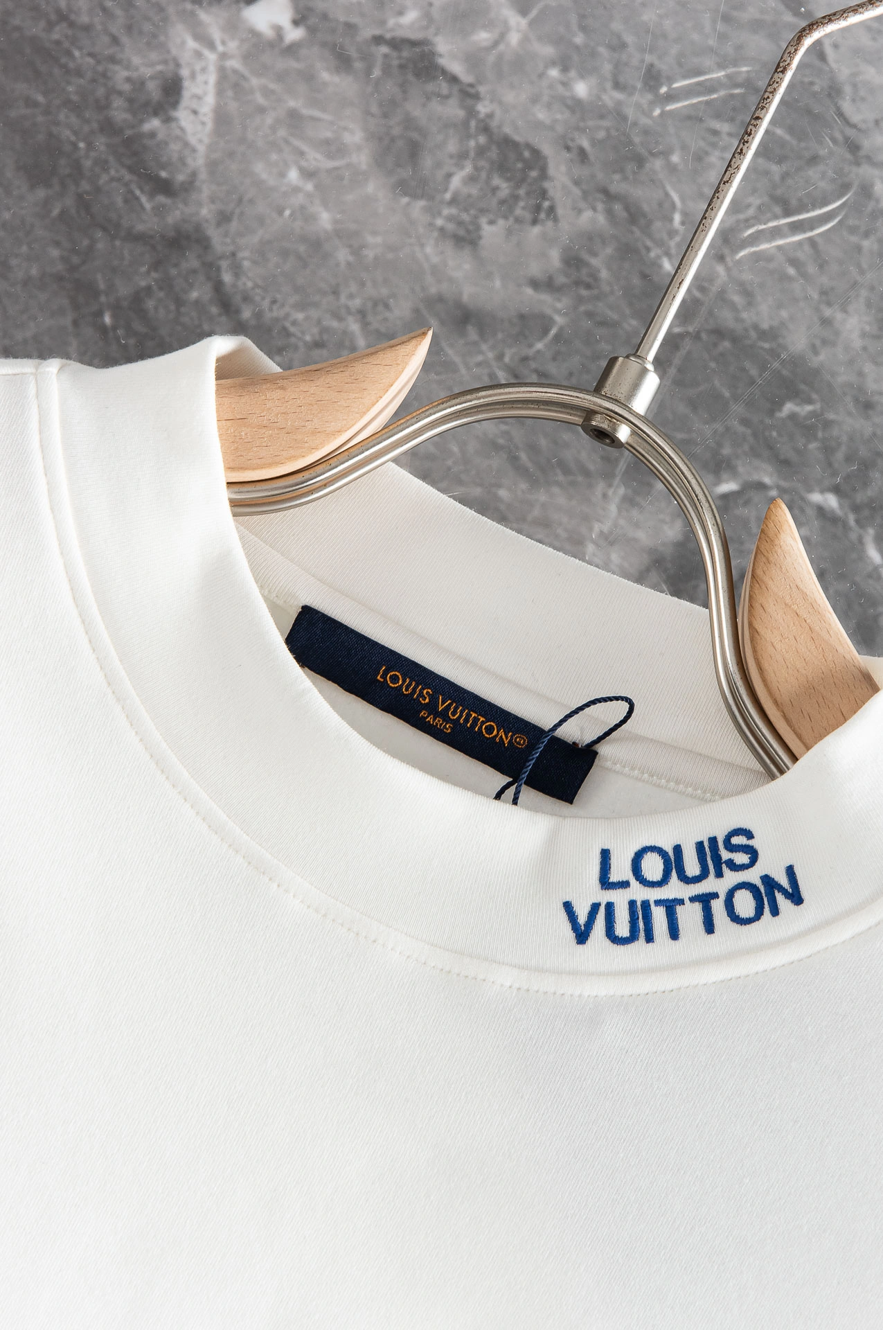 Inexpensive Louis Vuitton T-Shirts