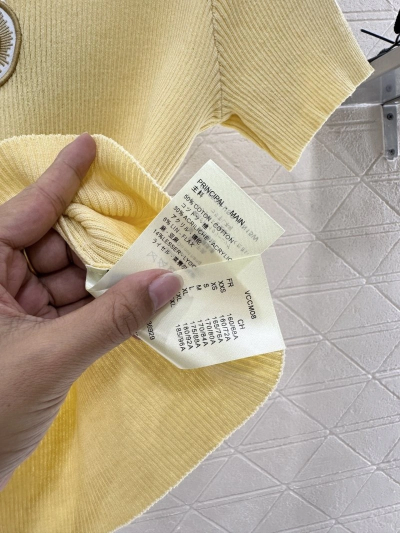 Exact replica Louis Vuitton T-Shirts