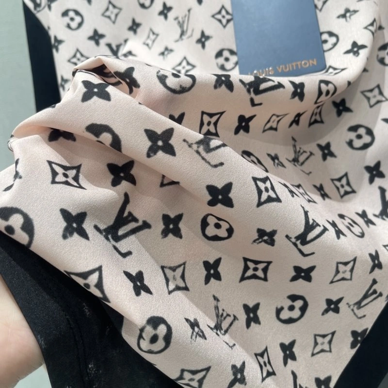 Economical Louis Vuitton T-Shirts