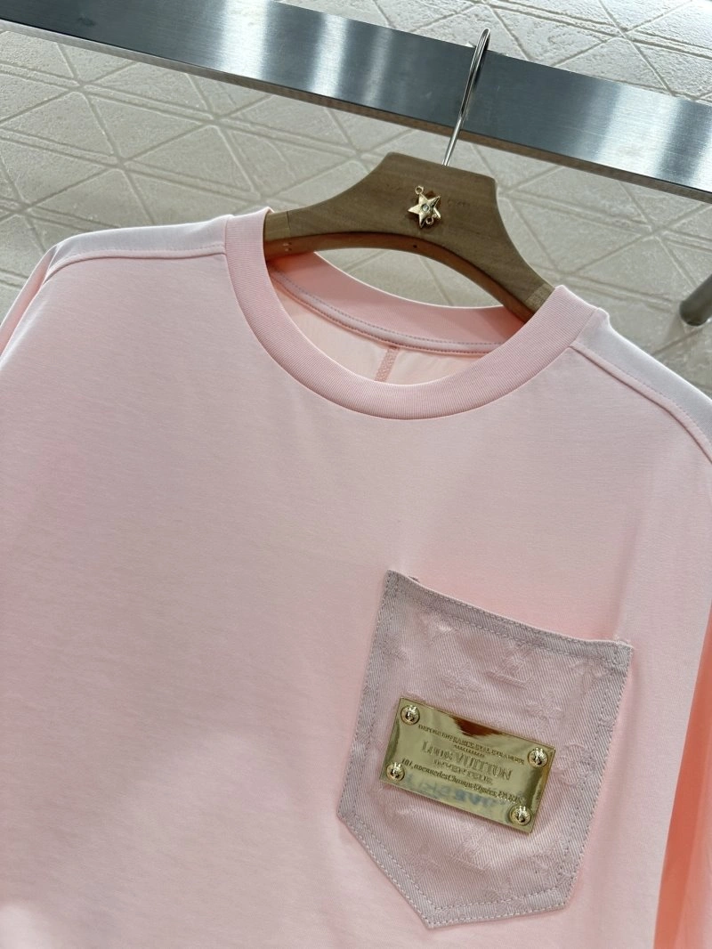 Precise copy Louis Vuitton T-Shirts