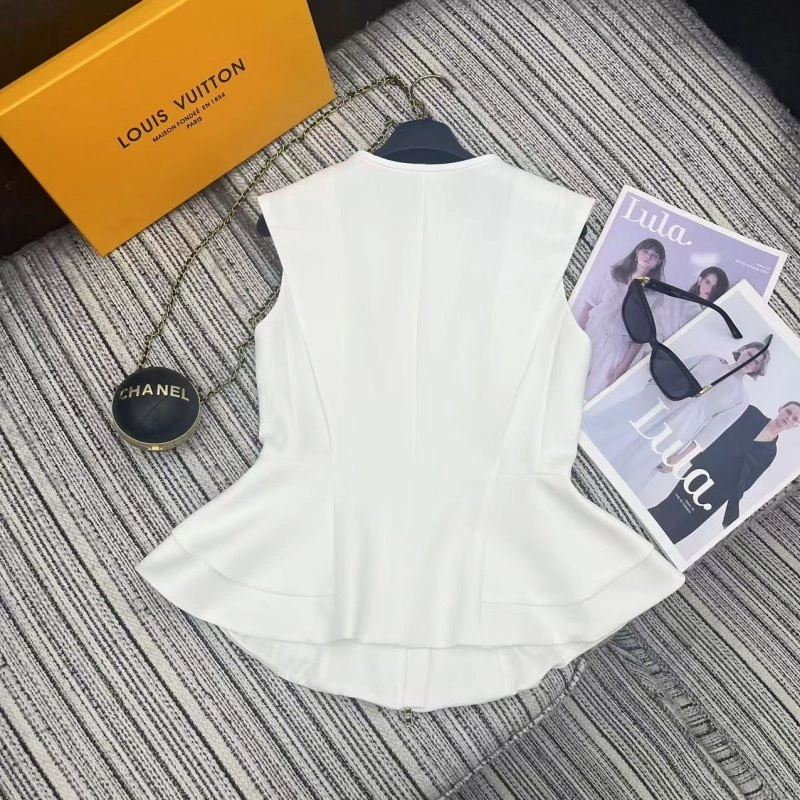 Indistinguishable Louis Vuitton T-Shirts