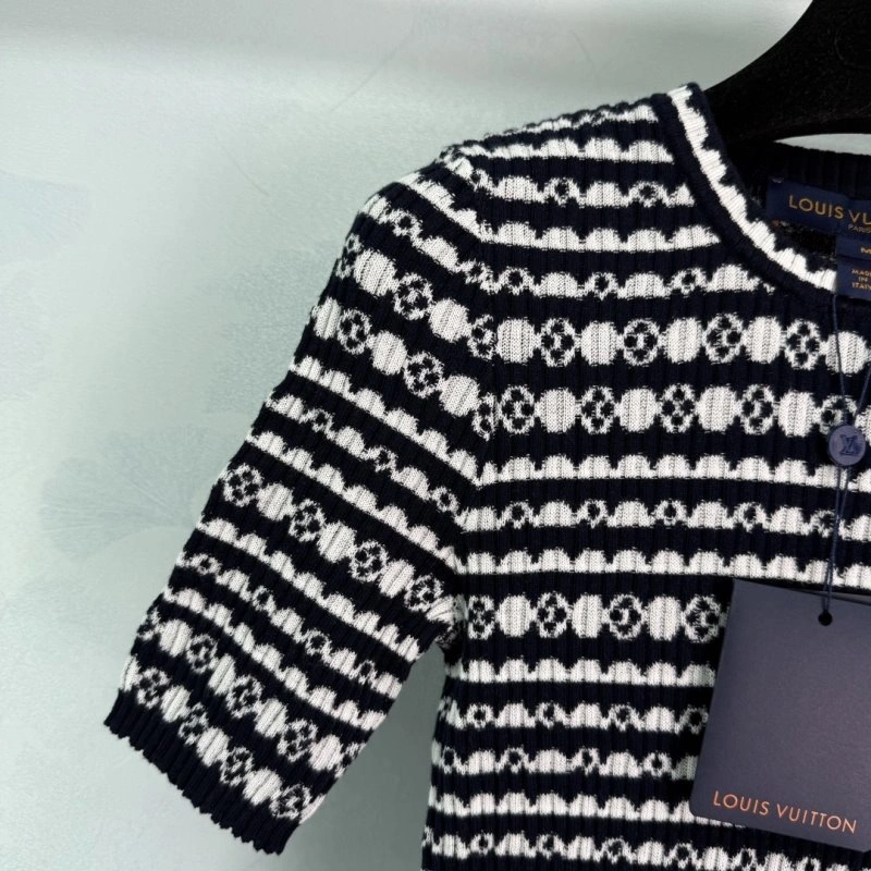 Top match Louis Vuitton T-Shirts