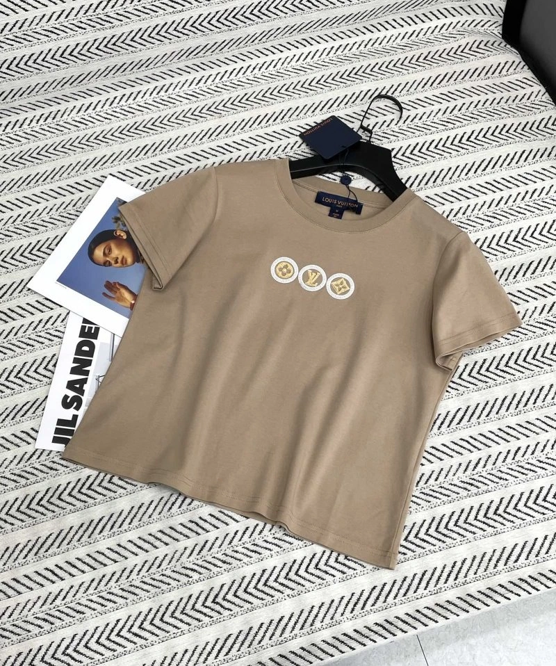 Top match Louis Vuitton T-Shirts