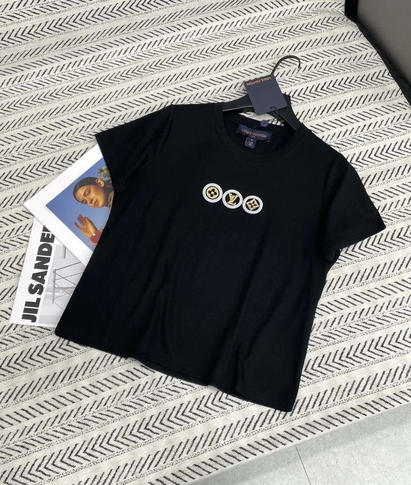 Top match Louis Vuitton T-Shirts