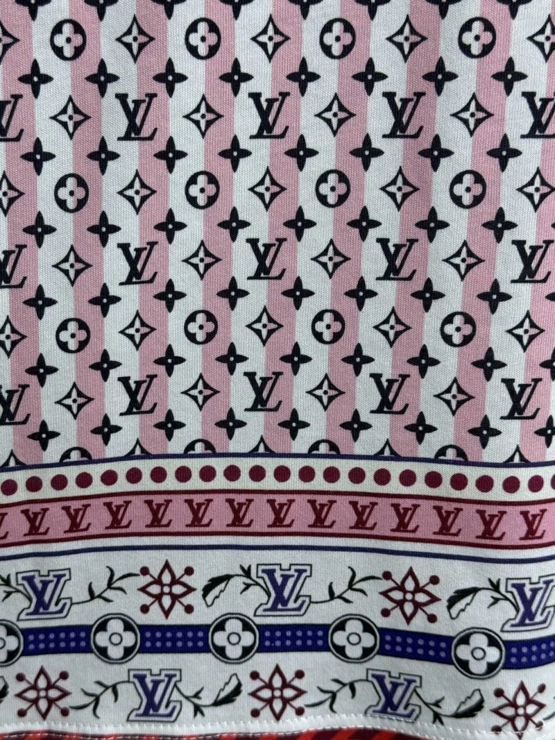Exact replica Louis Vuitton T-Shirts