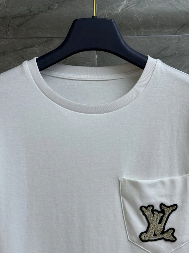 Bargain Louis Vuitton T-Shirts