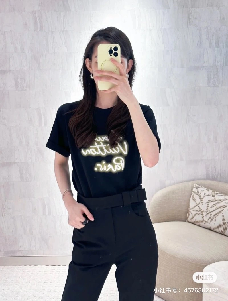 High fidelity Louis Vuitton T-Shirts