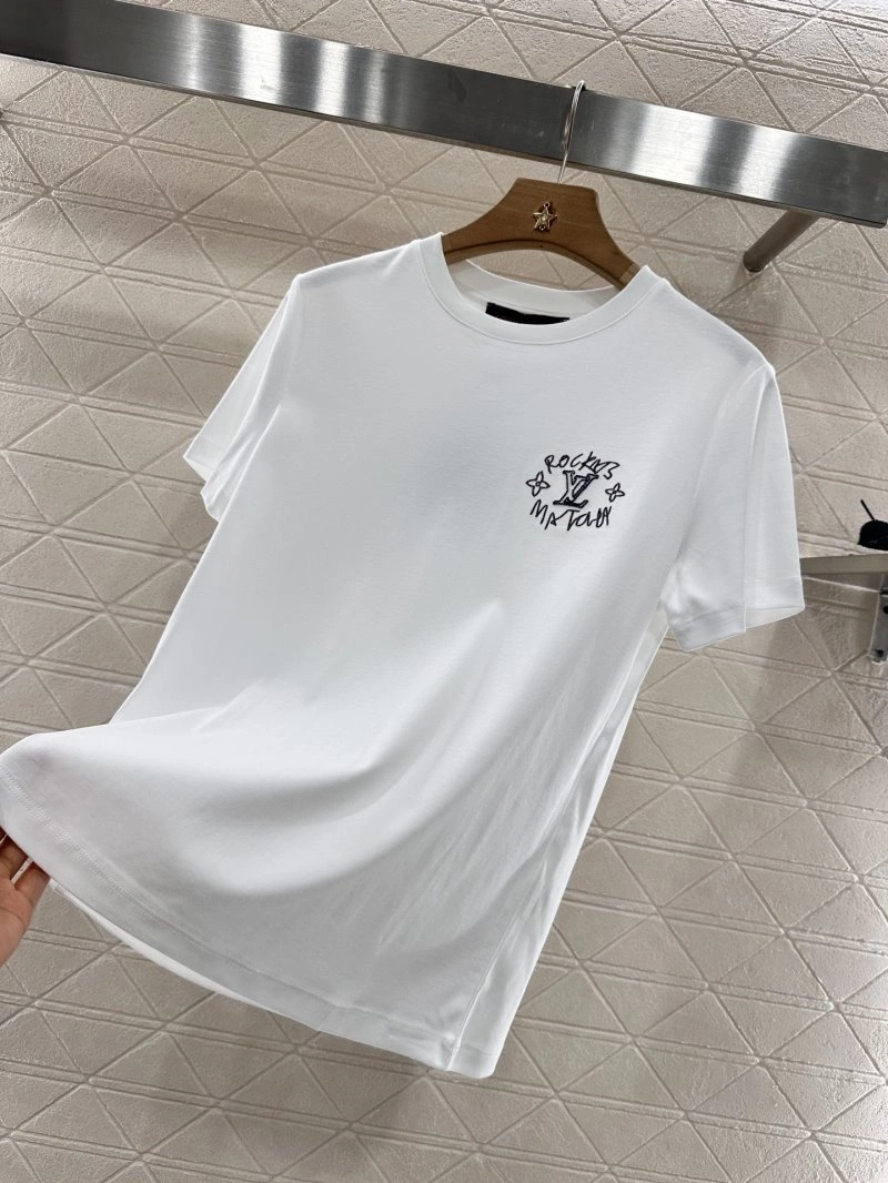 Indistinguishable Louis Vuitton T-Shirts
