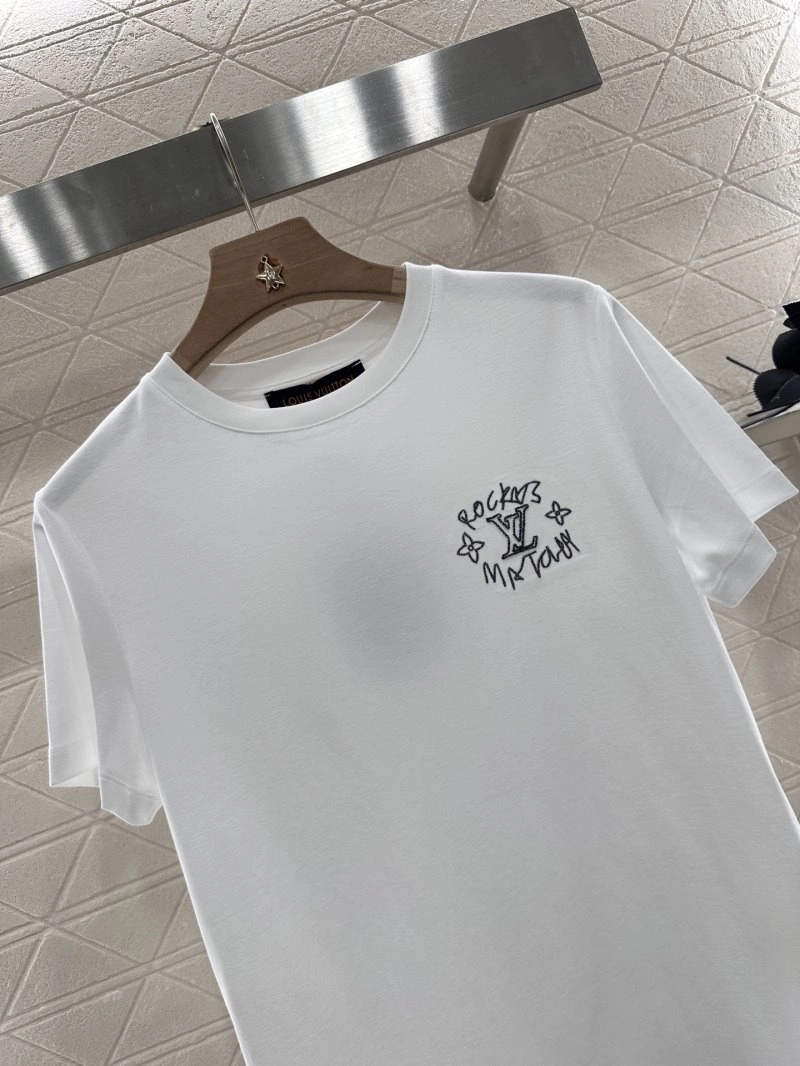 Indistinguishable Louis Vuitton T-Shirts