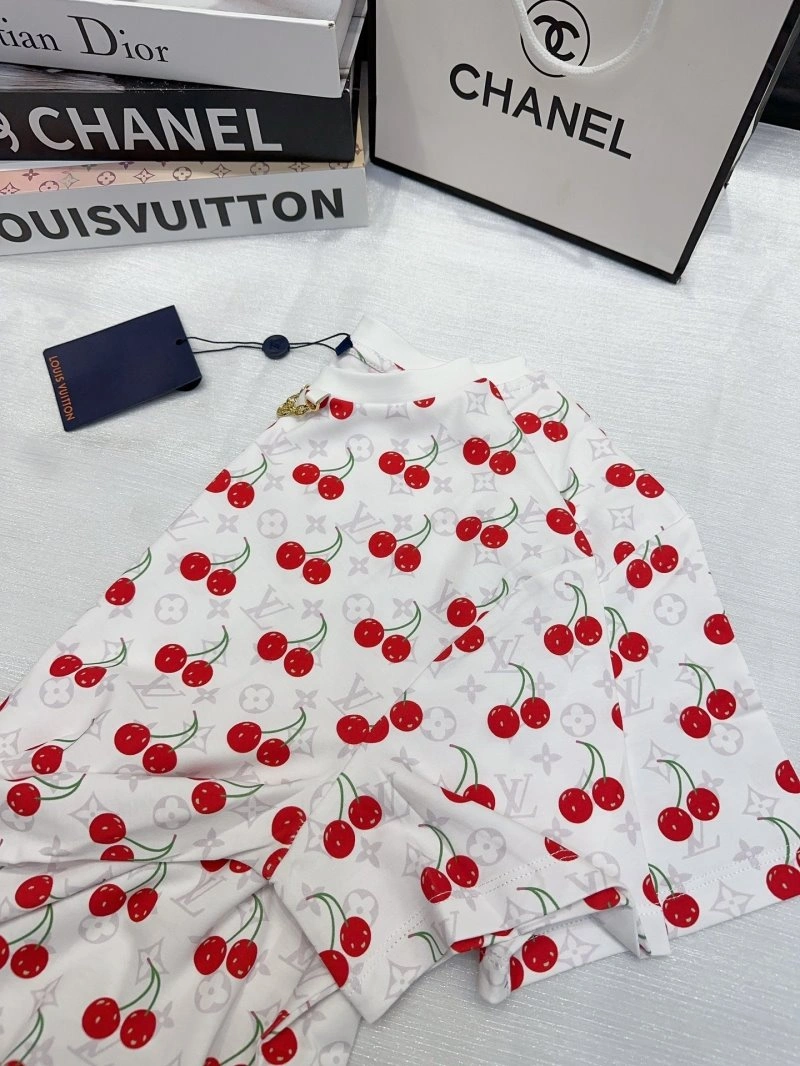 Cut-rate Louis Vuitton T-Shirts