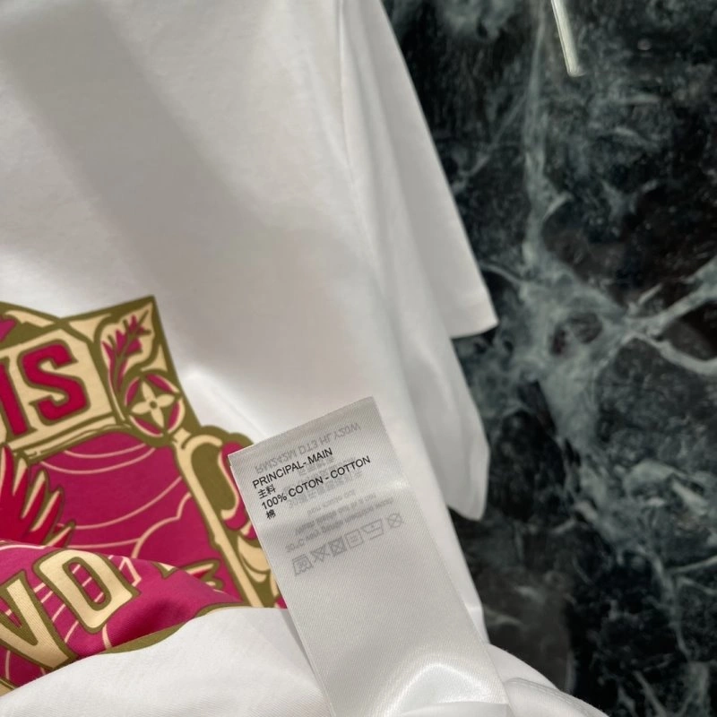 Low-cost Louis Vuitton T-Shirts